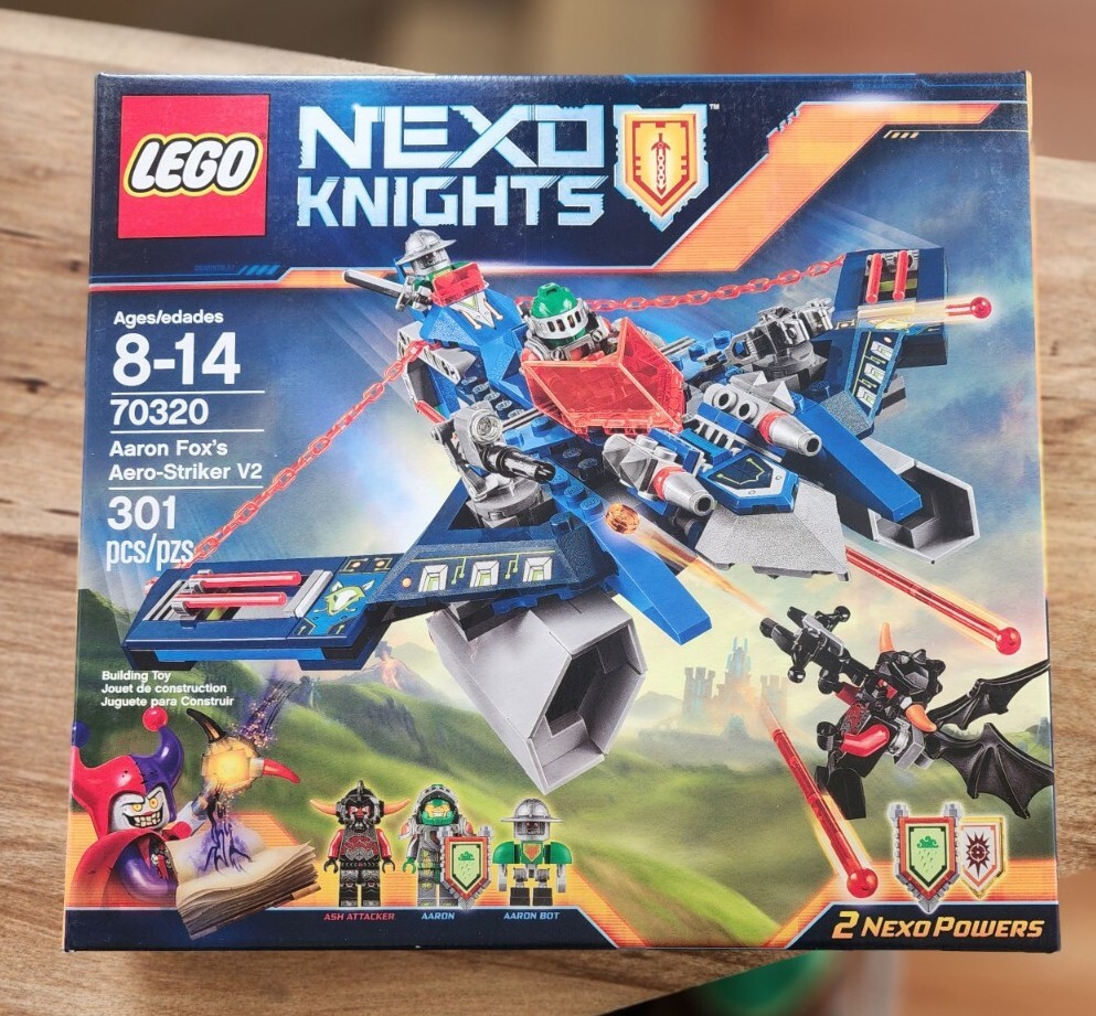 LEGO NEXO KNIGHTS: Aaron Fox's Aero-Striker V2 (70320) for sale online ...