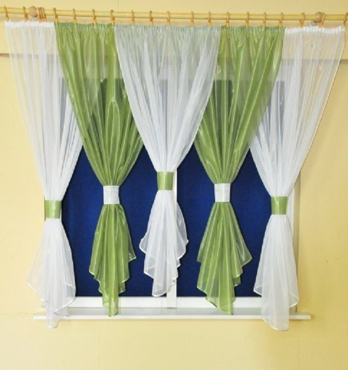 BEAUTIFUL READY MADE LARGE NET CURTAIN - DIFFERENT COLOURS | eBay UK