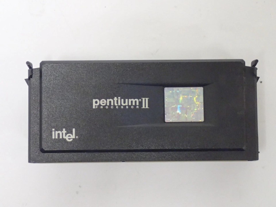 INTEL PENTIUM II PROCESSOR 80523PY350512PE 350MHz WITH MMX TECHNOLOGY ...