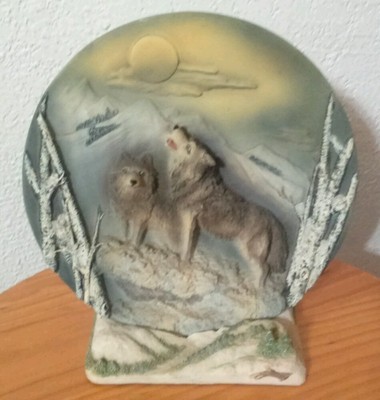 Beautiful 3D WOLF PLATE WITH 3D STAND | eBay