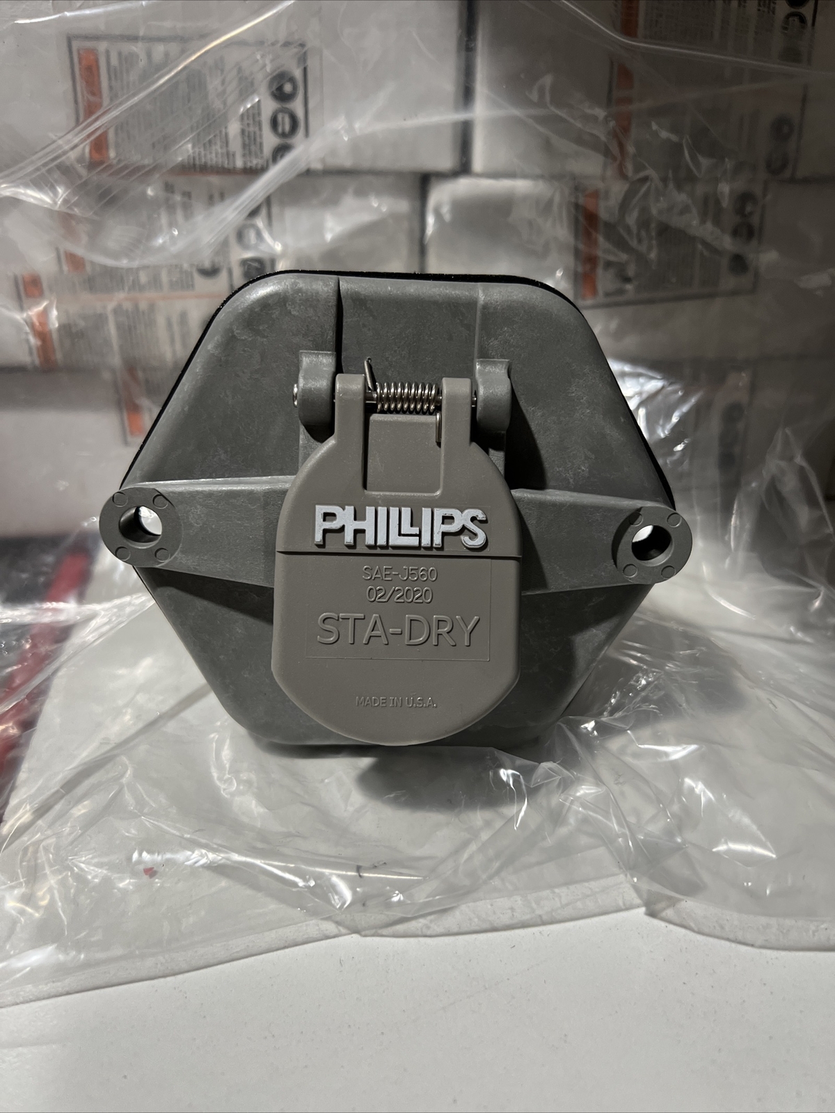 Circuit+Breakers+Socket+Breaker+Composite+Mater+Material+Grey+Color+16 ...