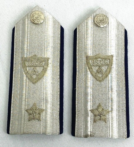 US Coast Guard Auxiliary District Commodore Shoulder Boards | eBay