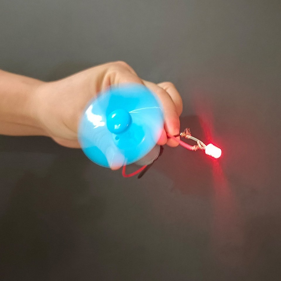 Compact Wind Turbine Generator Kit with Dc Motor and Four Leaf Fan ...