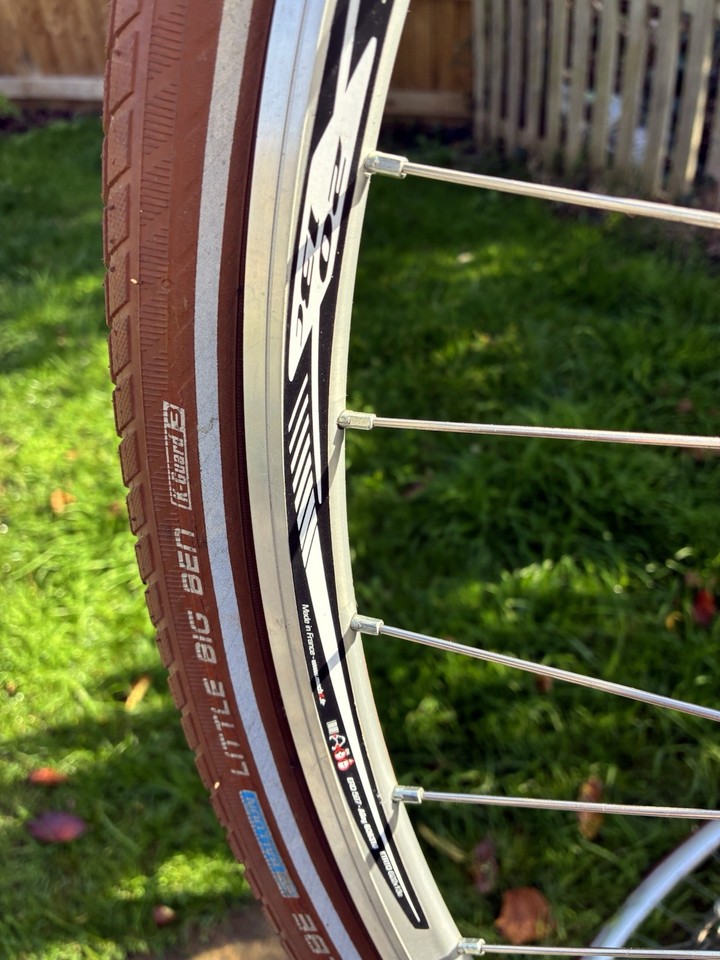 700c touring/gravel/fixie wheels with Shwalbe Little Big Ben tyres ...