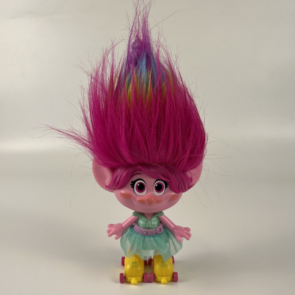 DreamWorks TROLLS Party Rainbow Hair Poppy Roller Skating Musical ...