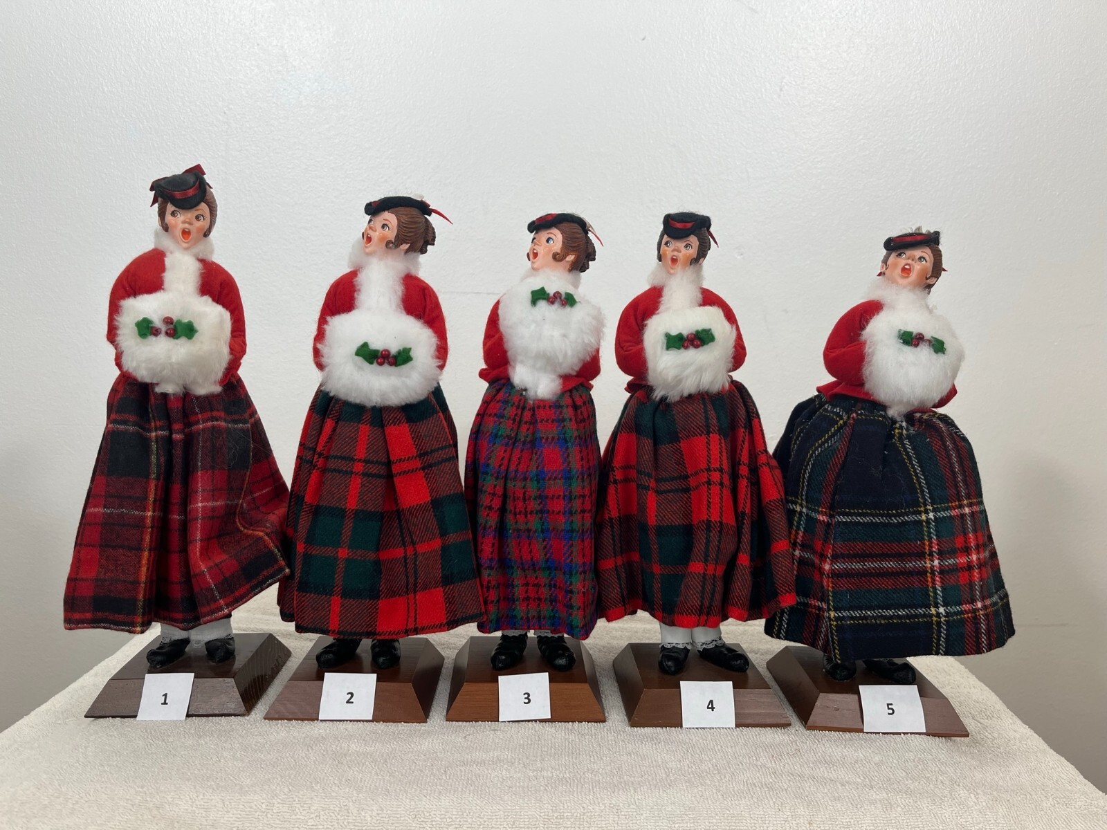 Simpich Caroler Lady Fur Muff Red Plaid Skirt Character Doll 1952 80 86 ...