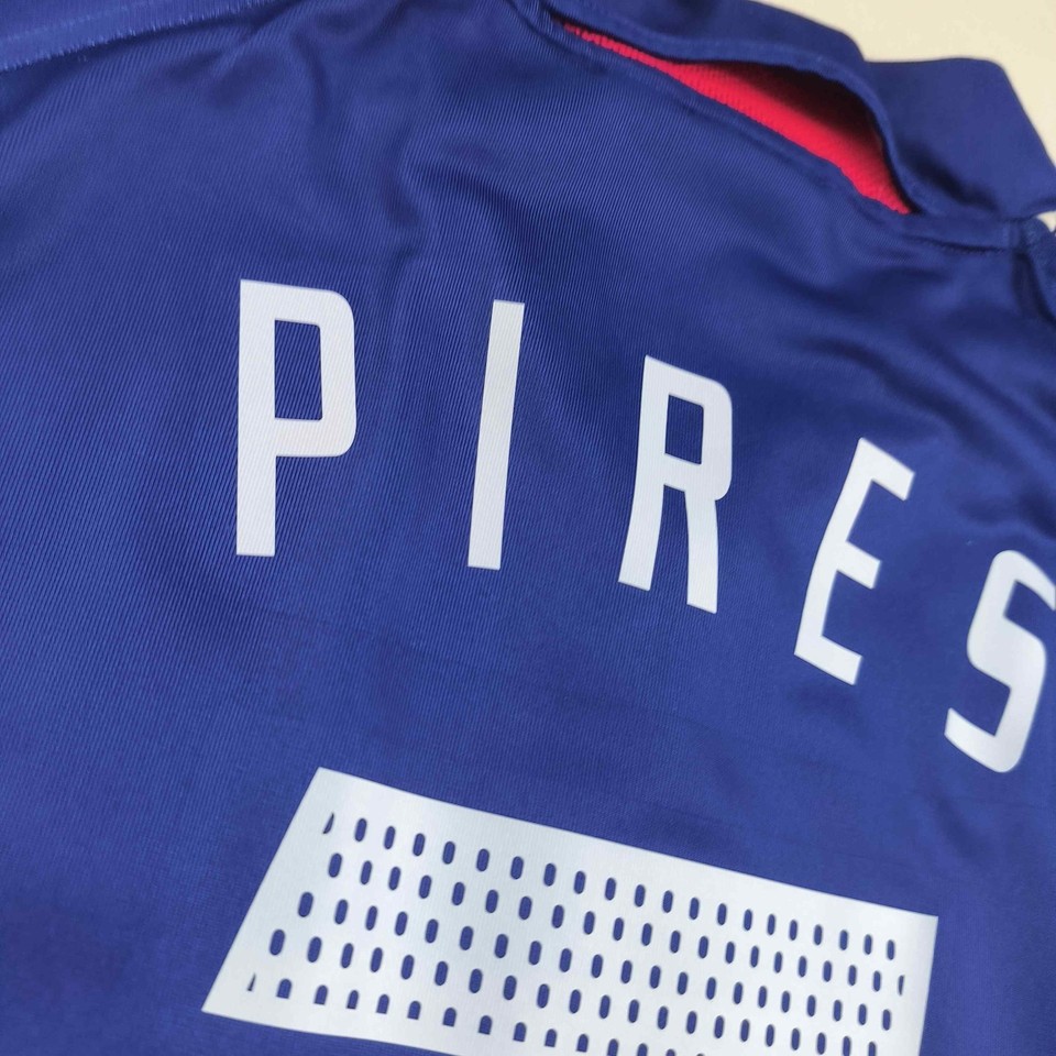 France 2004-06 Adidas home Robert Pires football jersey shirt size M | eBay