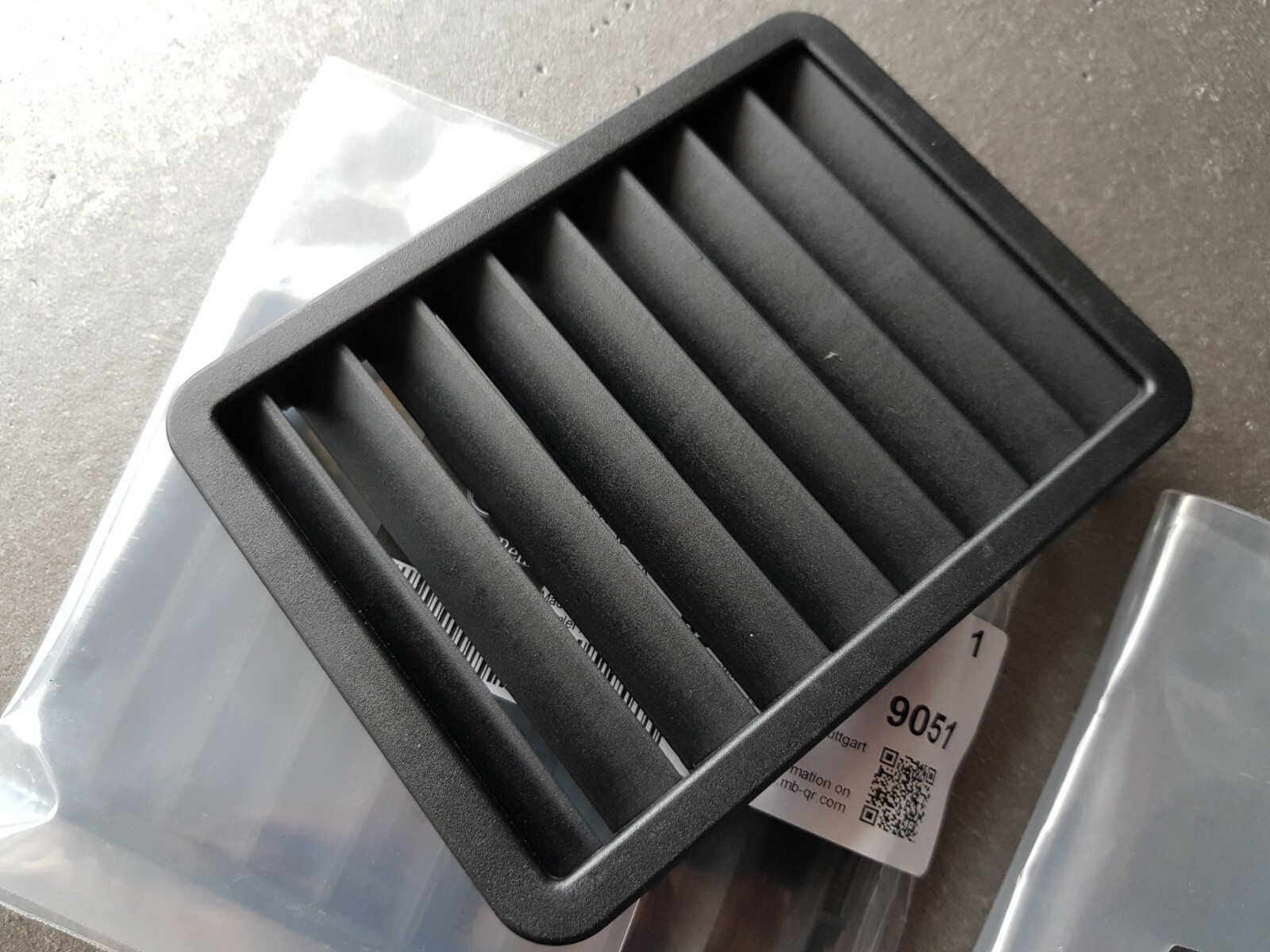 Genuine Mercedes W461 W463 Vent grill A46369407339051 (pair) | eBay