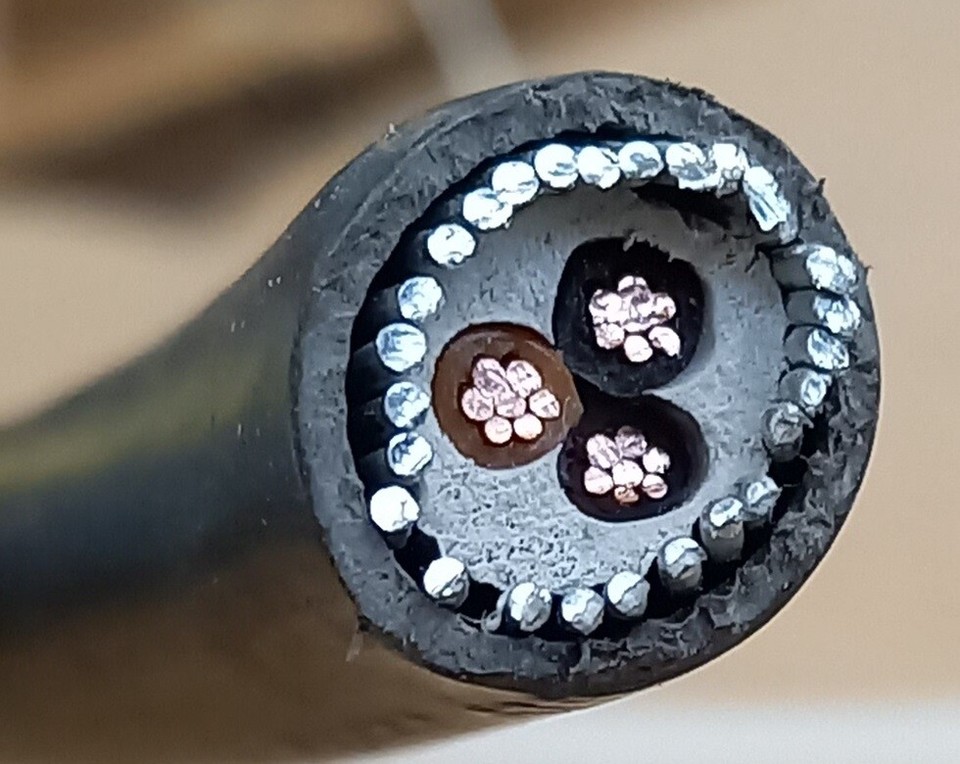 Steel Wired 3 Core Armoured SWA Cable Heavy Duty Electrical Outdoor ...