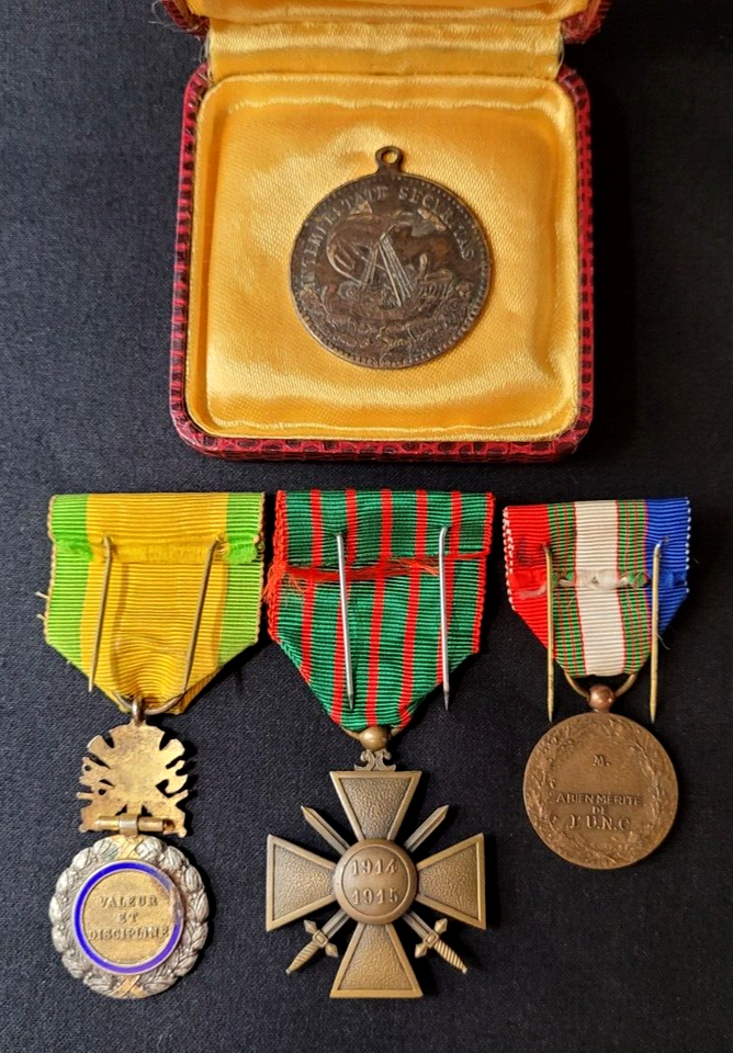 WW1 Original set French Military Medals War Cross 1914-1918 Saint ...