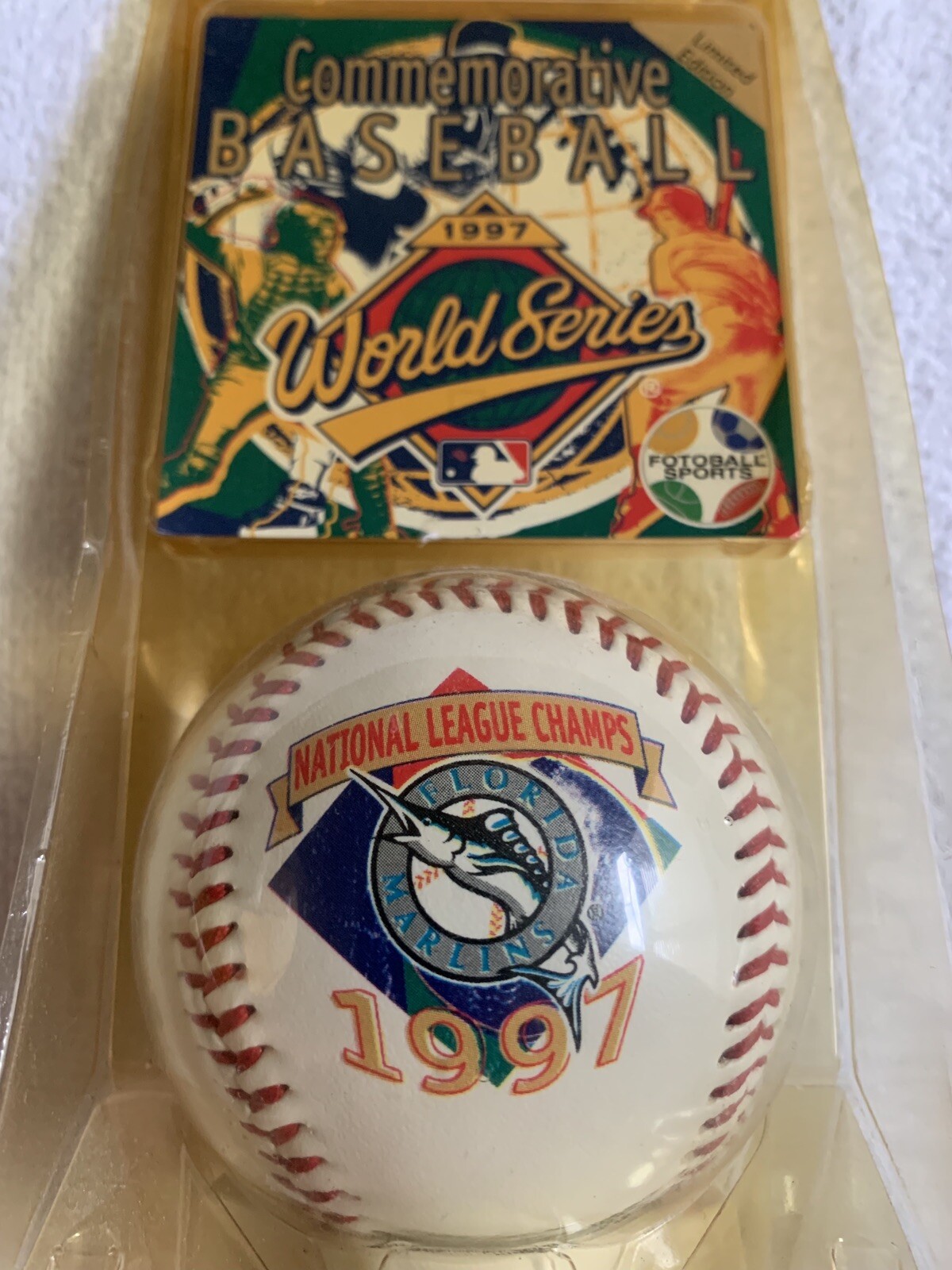FLORIDA MARLINS WORLD SERIES COMMEMORATIVE BASEBALL 1997 CHAMPIONS | eBay