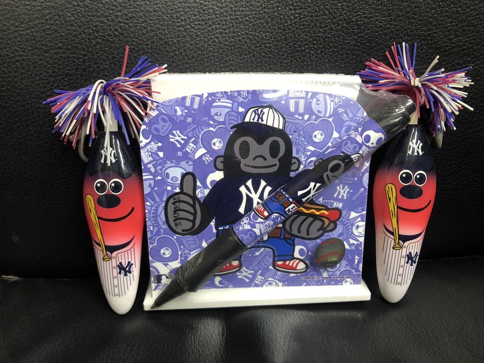 new york yankees Kooky Klicker Pen Lot Of 2 + Pen Stationary Pad ...