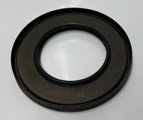MBA/6819970746 Genuine Freightliner Input Radial Seal OEM - New | eBay