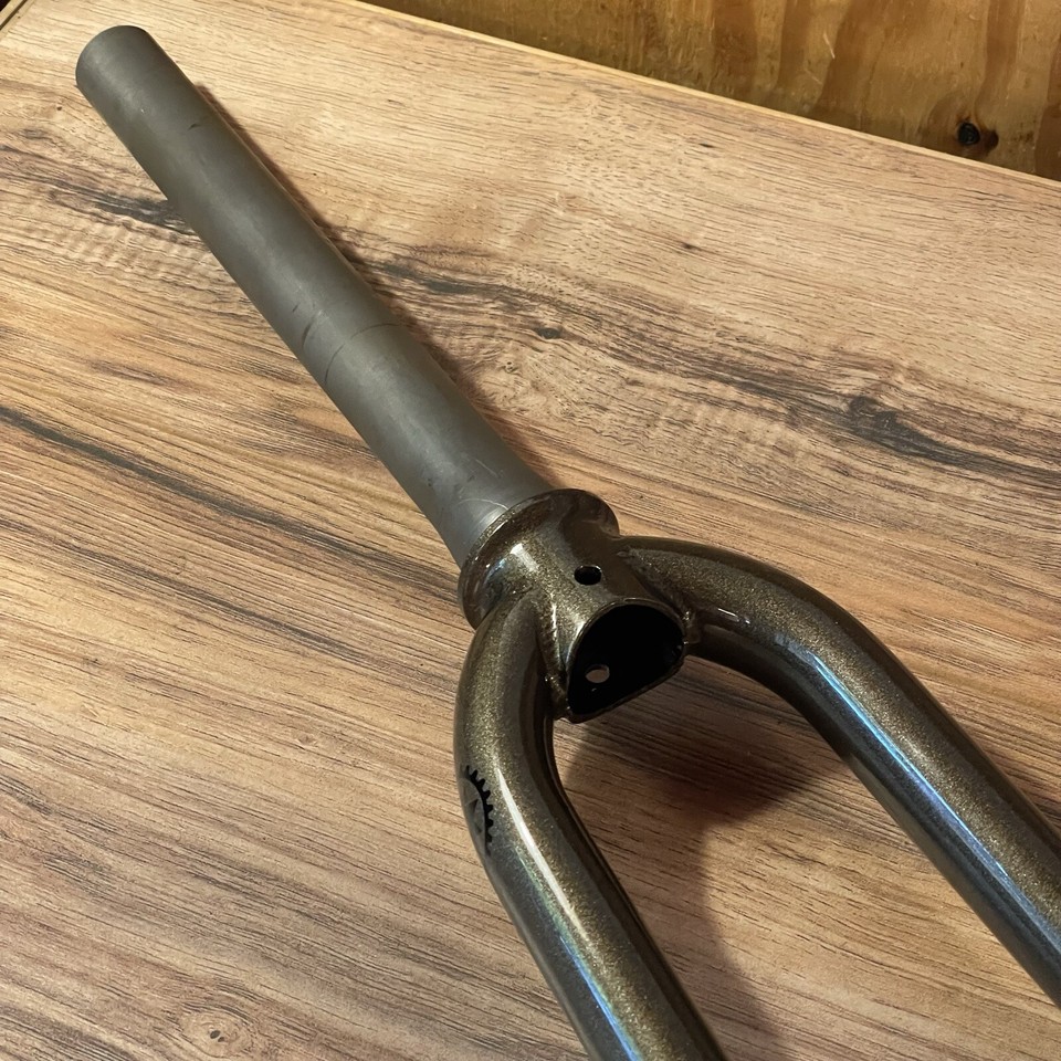 Salsa Cycles Vaya Fork 700C Deore Green 1 1/8 to 1 1/4 Tapered Disc ...
