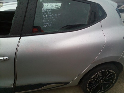 RENAULT CLIO LEFT REAR HUB ASSEMBLY X98, NON RS SPORT TYPE, 2013 2014 ...