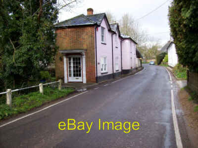 Photo 6x4 Over Wallop - The Thin House This cottage used to be Inwards ...