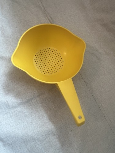 Vintage Tupperware Yellow 1 Quart Small Colander Strainer | eBay