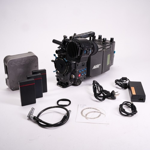 ARRI Alexa LF Camera Kit (EVF, V-Mount Battery Plate, Codex Reader, (3x ...