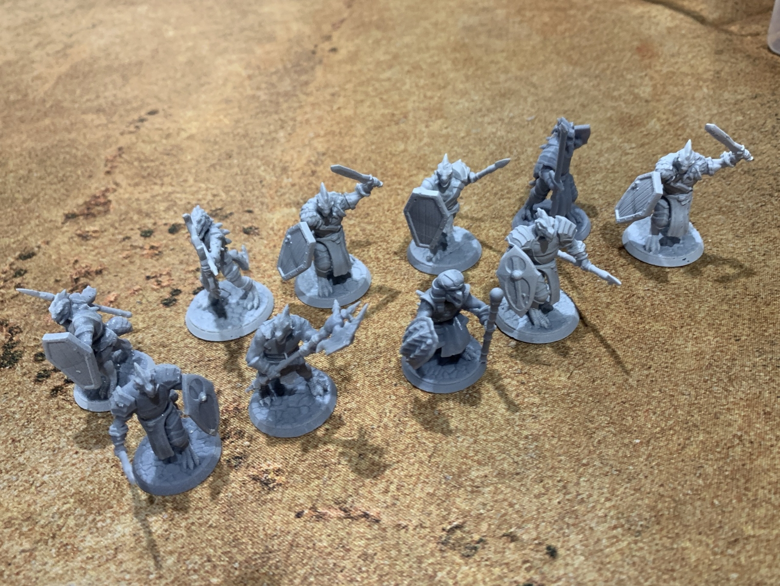10x 28mm resin dragonmen / lizardmen suit Runequest DnD Tabletop ...