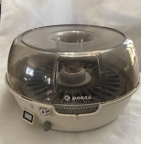 Dacal Technology Model DC-101 150 CD/DVD Storage Library VTG No Key ...