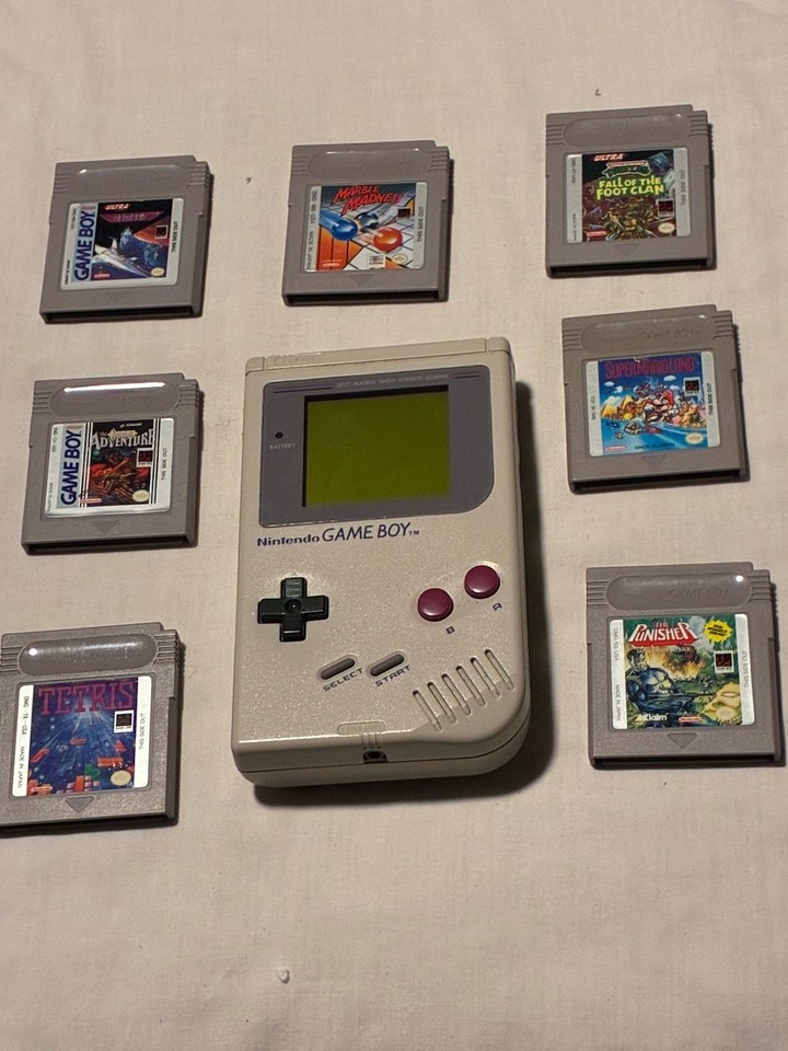 Nintendo Game Boy (Model DMG-01) Carrying Case with 7 Games and ...