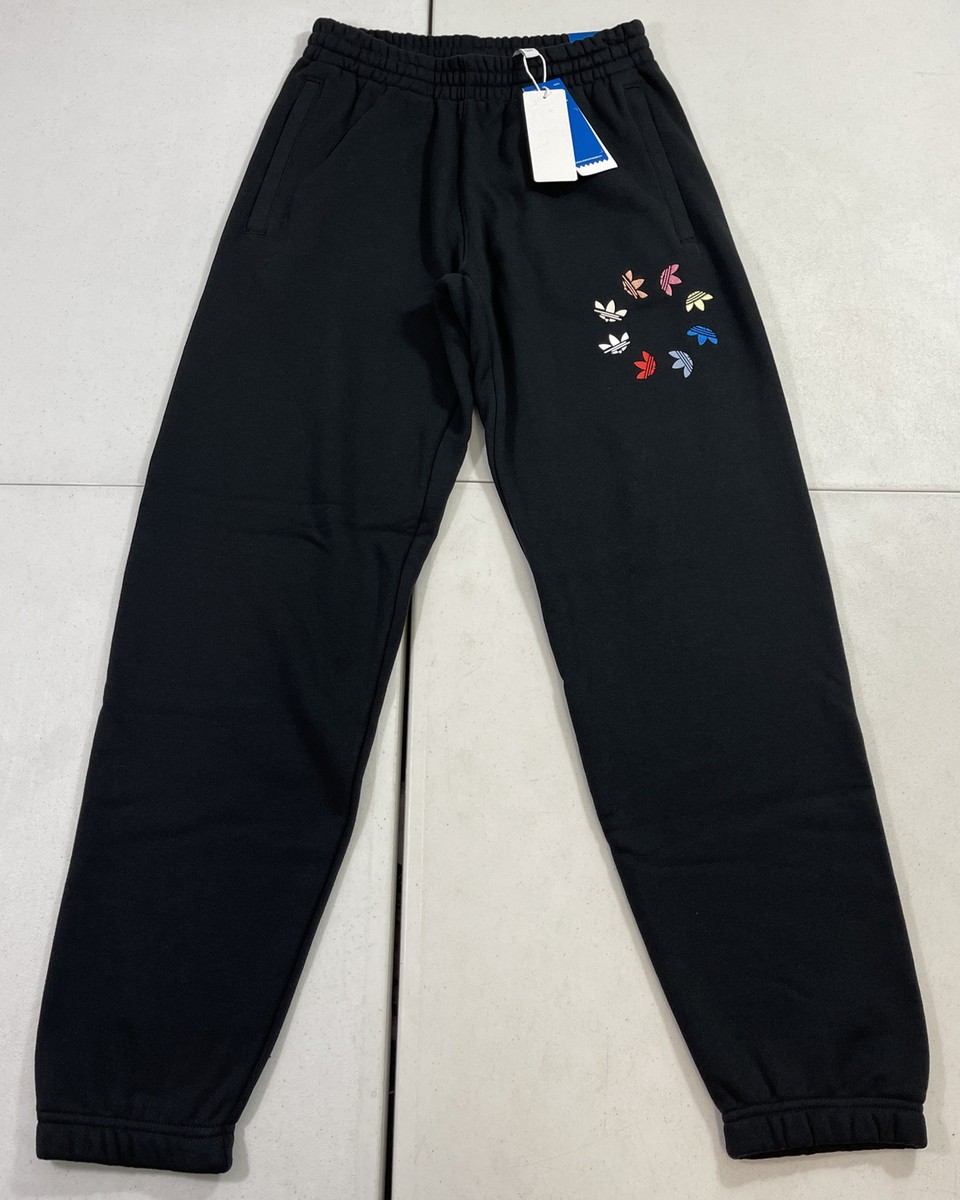 Do everything with my power Put away clothes fireworks adidas adicolor ...