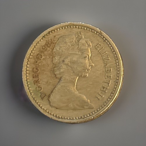 RARE 1984 QUEEN ELIZABETH II One (1) Pound Coin w. | eBay
