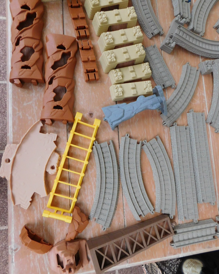 Thomas The Train Trackmaster Tracks Lot of 68 Include SSRC + Switches ...