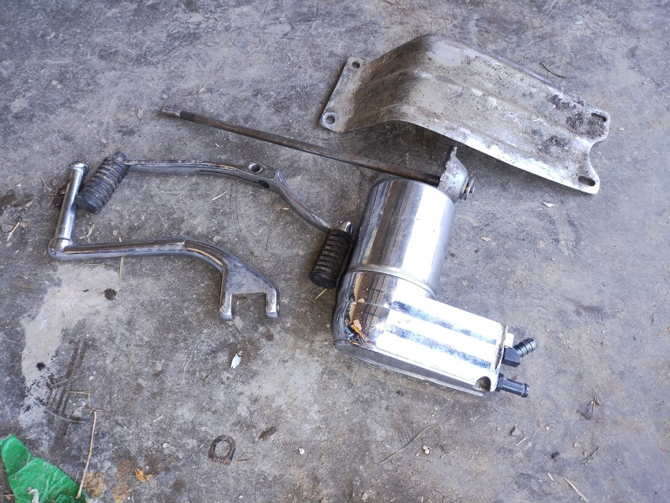 HARLEY-DAVIDSON SHOVELHEAD PARTS LOT WHAT YOU SEE IN THE PICTURE IS ...