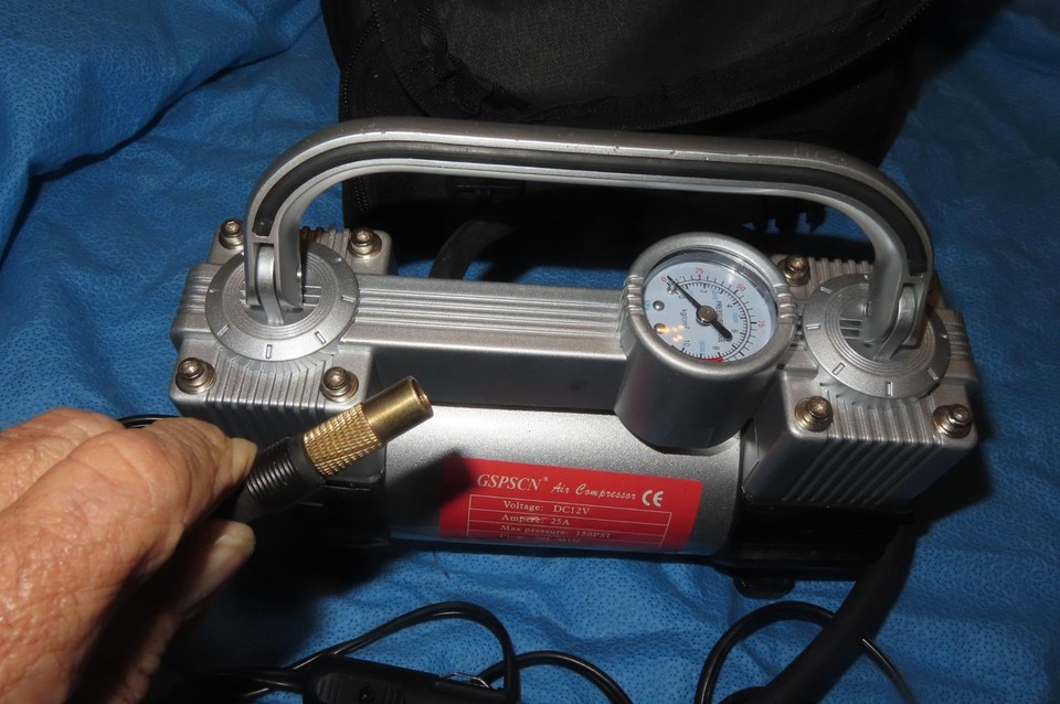 GSPSCN SILVER TIRE INFLATOR HEAVY DUTY DOUBLE CYLINDER DC12V W/BAG ...