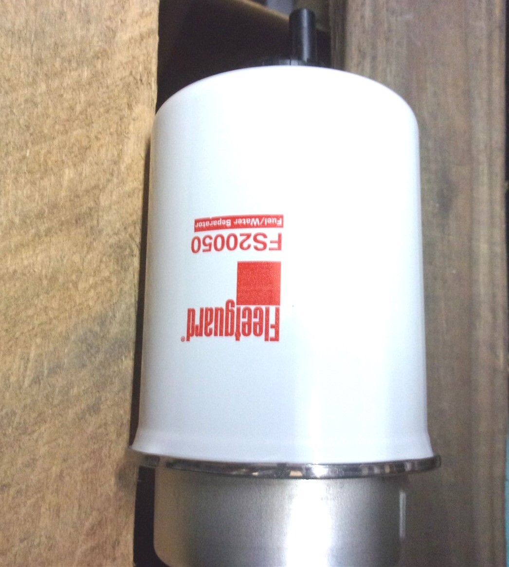 FLEETGUARD FS19530 - Fuel filter cross reference