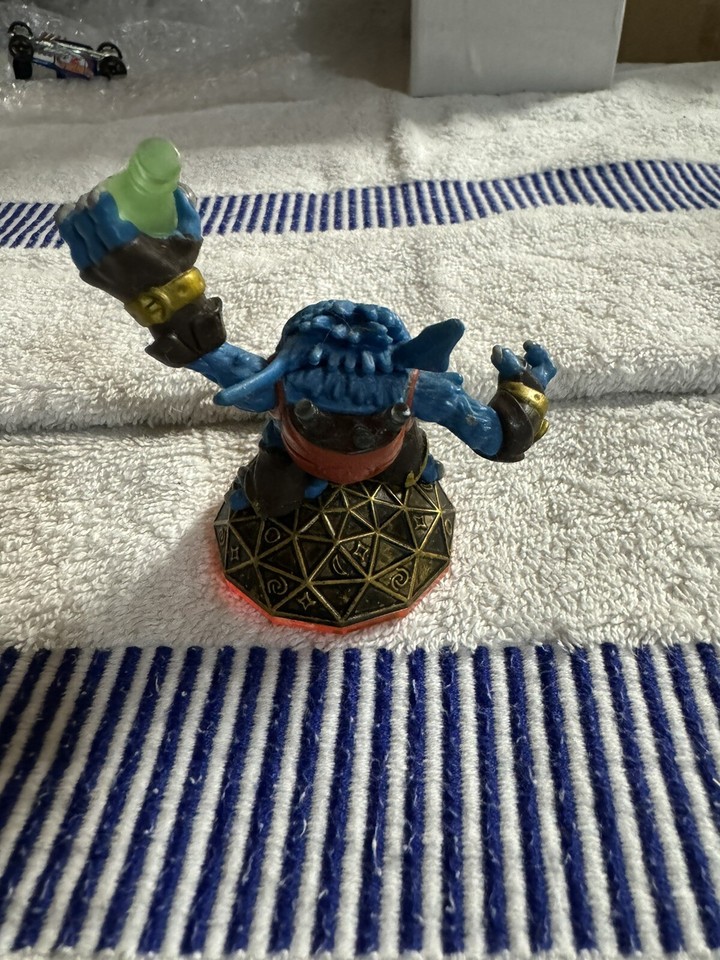 Skylanders Giants Lightcore Pop Fizz Figure Nintendo Switch Xbox One ...