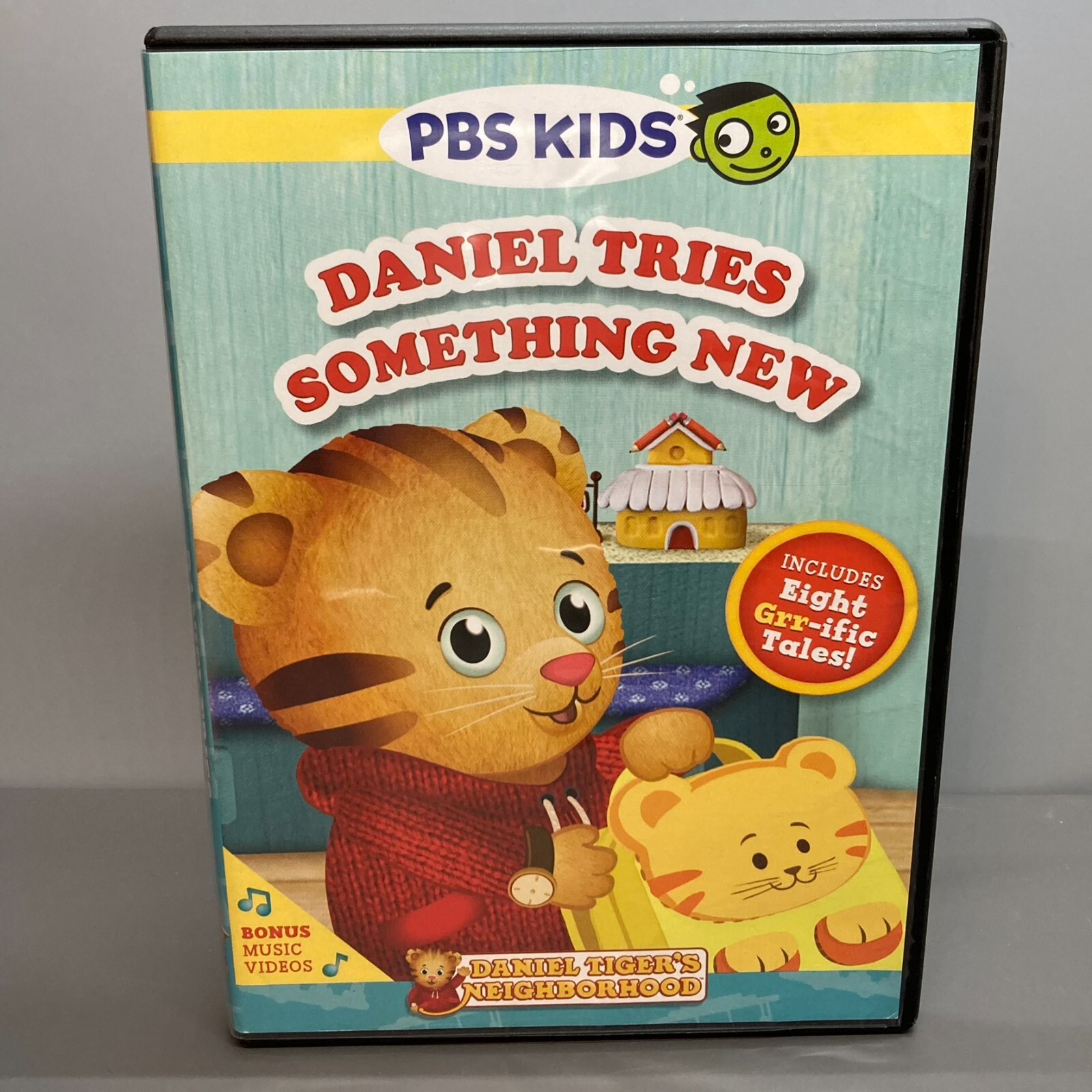 Daniel Tiger’s Neighborhood: Daniel Tries Something New DVD ...