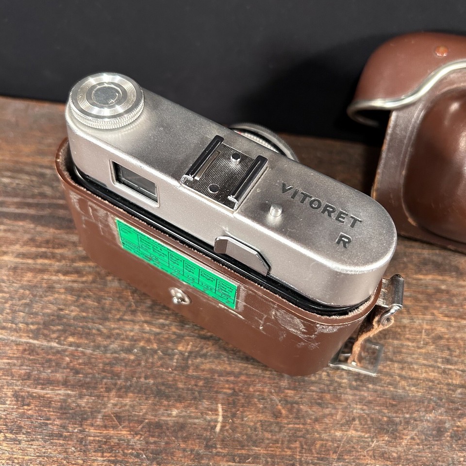 VOIGTLANDER Vitoret R Film 35mm camera Lanthar Lens w Leather case ...