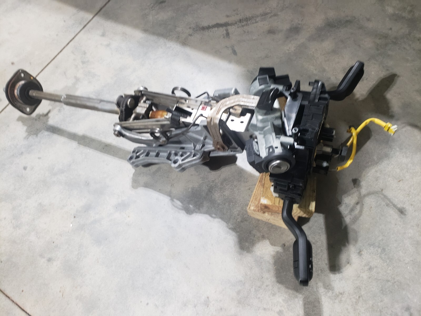 05-09 Ford Mustang Steering Column | eBay