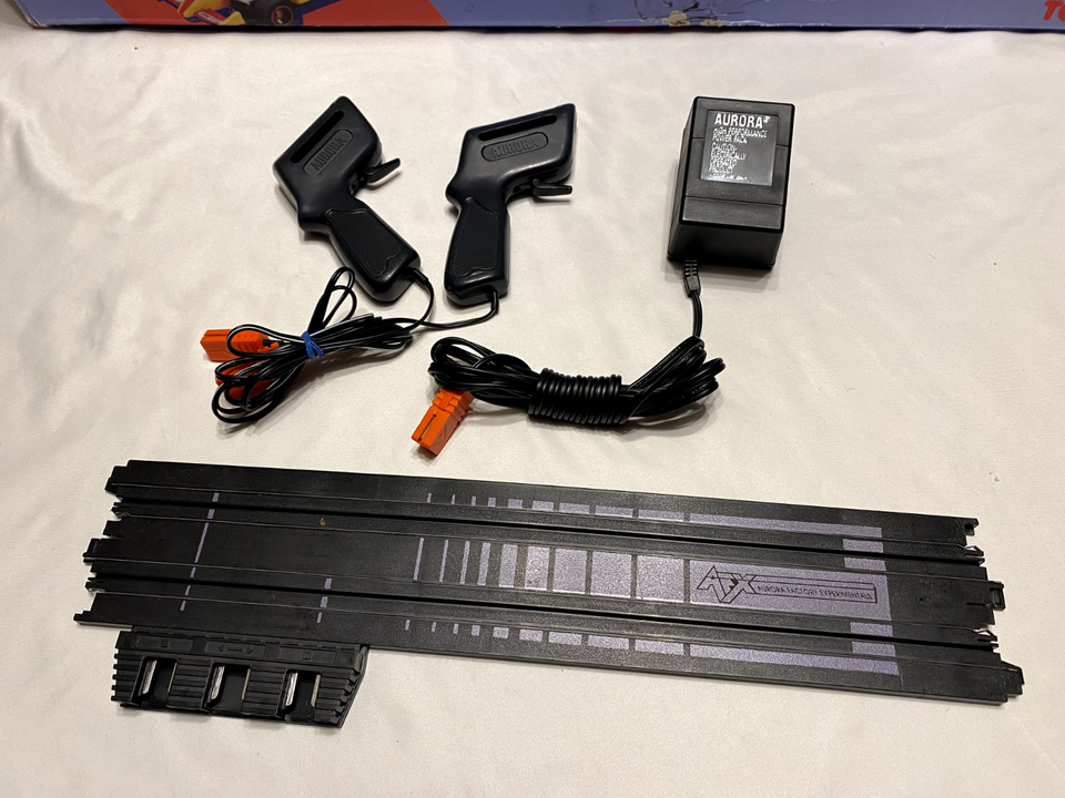 AURORA TOMY AFX HO Slot Car 15" Terminal Track/Controllers/Power Pack ...