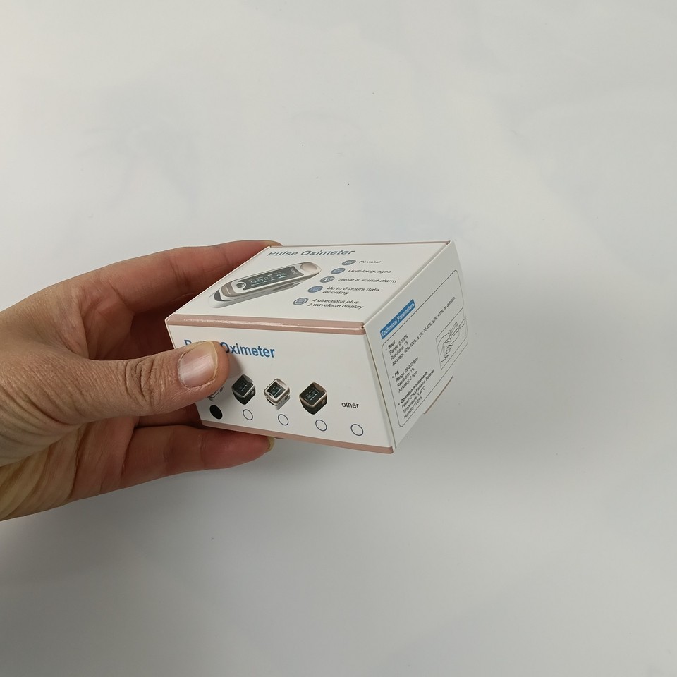 New Silver Pulse Oximeter | Accurately Monitors Blood Oxygen & Heart ...