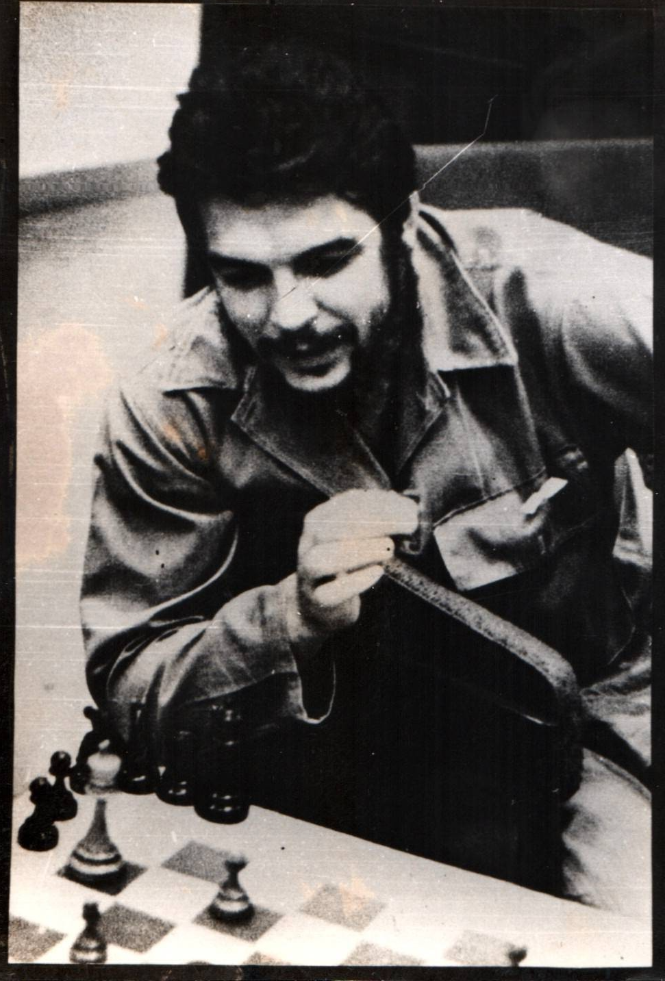 CUBA CUBAN LEADER ERNESTO CHE GUEVARA PLAYING CHESS 1960s VINTAGE PHOTO ...