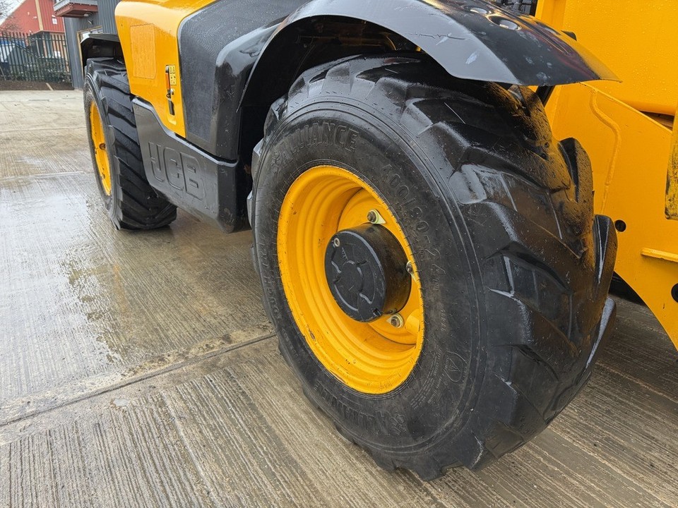 JCB 540-140 year 2020 7034 hours A/C Sway 4x4 4 ton 14m Telehandler £ ...