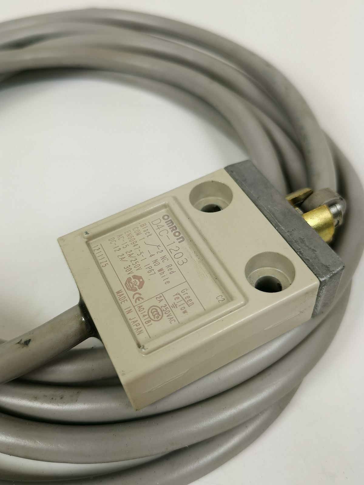 Omron D4C-1203 D4C Mechanical Sensor Limit Switch Position Switch | eBay