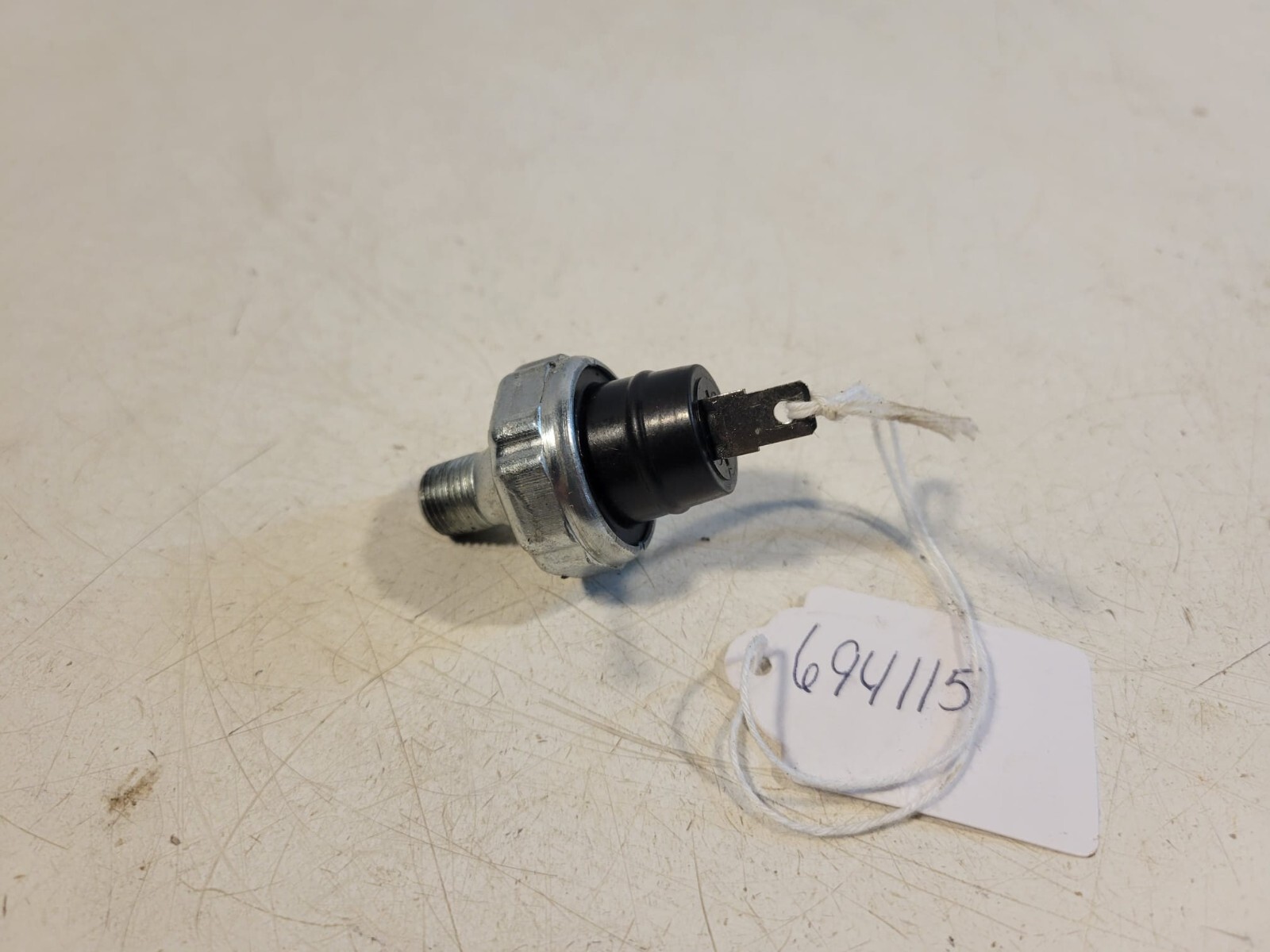 BRIGGS & STRATTON OIL SENSOR 694115 | eBay