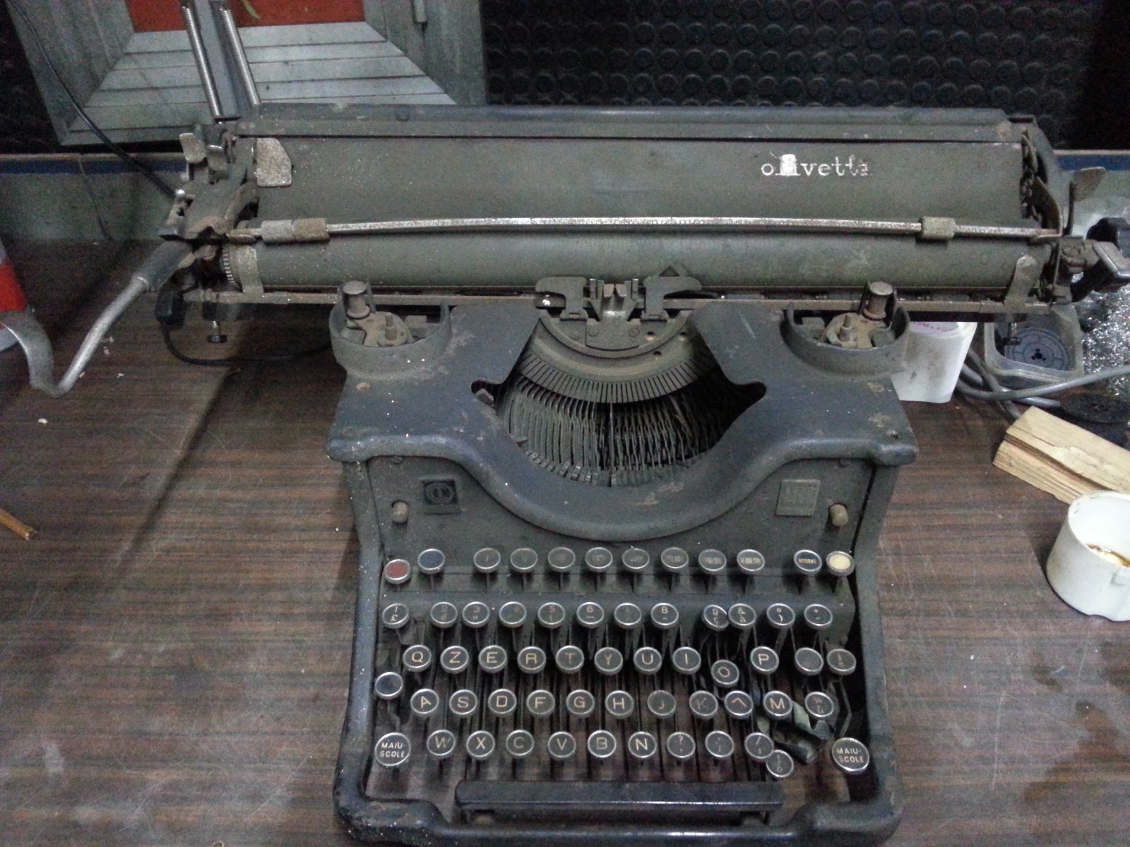 OLIVETTI M40 PER PARTI RICAMBIO OLD TYPEWRITER | eBay