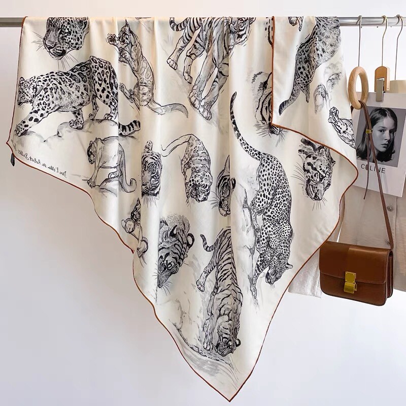 New Woman Boutique Pure Silk & Wool Animal Wrap Printed Scarf Square ...