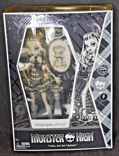 Monster High RARE Black & White Frankie Stein 2010 Limited Edition SDCC ...