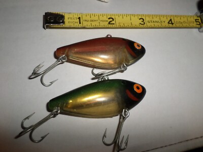 TWO BOMBER PIN FISH FISHING LURES RED & GREEN BACK | eBay