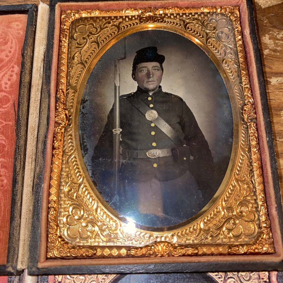 Antique Civil War Ambrotype Photo of Infantry Soldier 4x Armed 6th ...