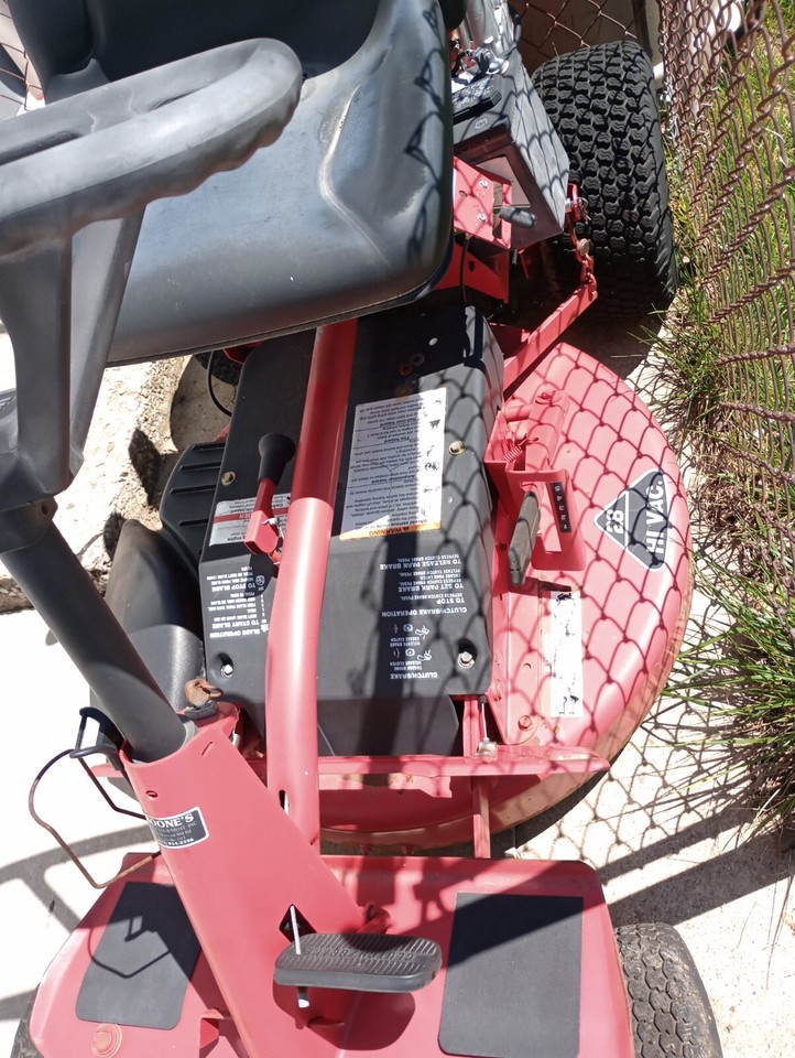 Snapper riding mower model 28 in deck (PARTS OR REPAIR) PICK UP ONLY ...