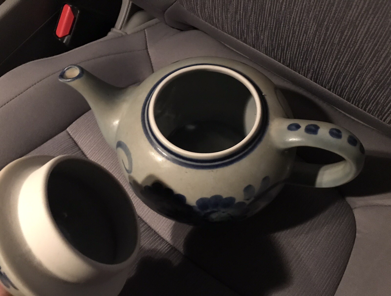 AKSINIA AKSINI POTTERY AKSEL SIGMUND NIELSON DELFT BLUE FLORAL TEAPOT ...