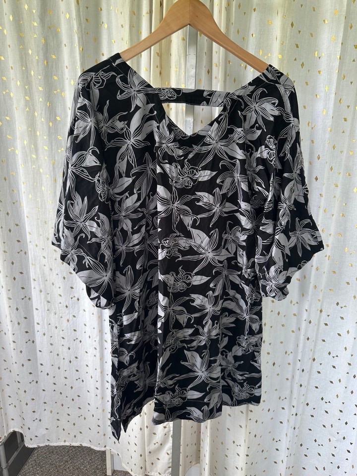 Island Edge Designs Hawaiian Aloha Tiare Floral Bell Quarter Sleeve ...