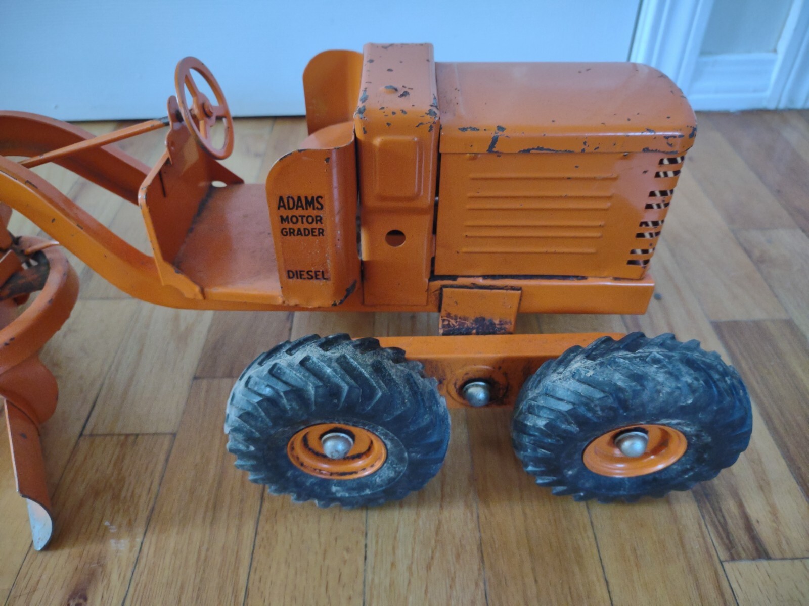 Vintage 1950's Model Toys Adams Road Grader Diesel motor grader orange ...